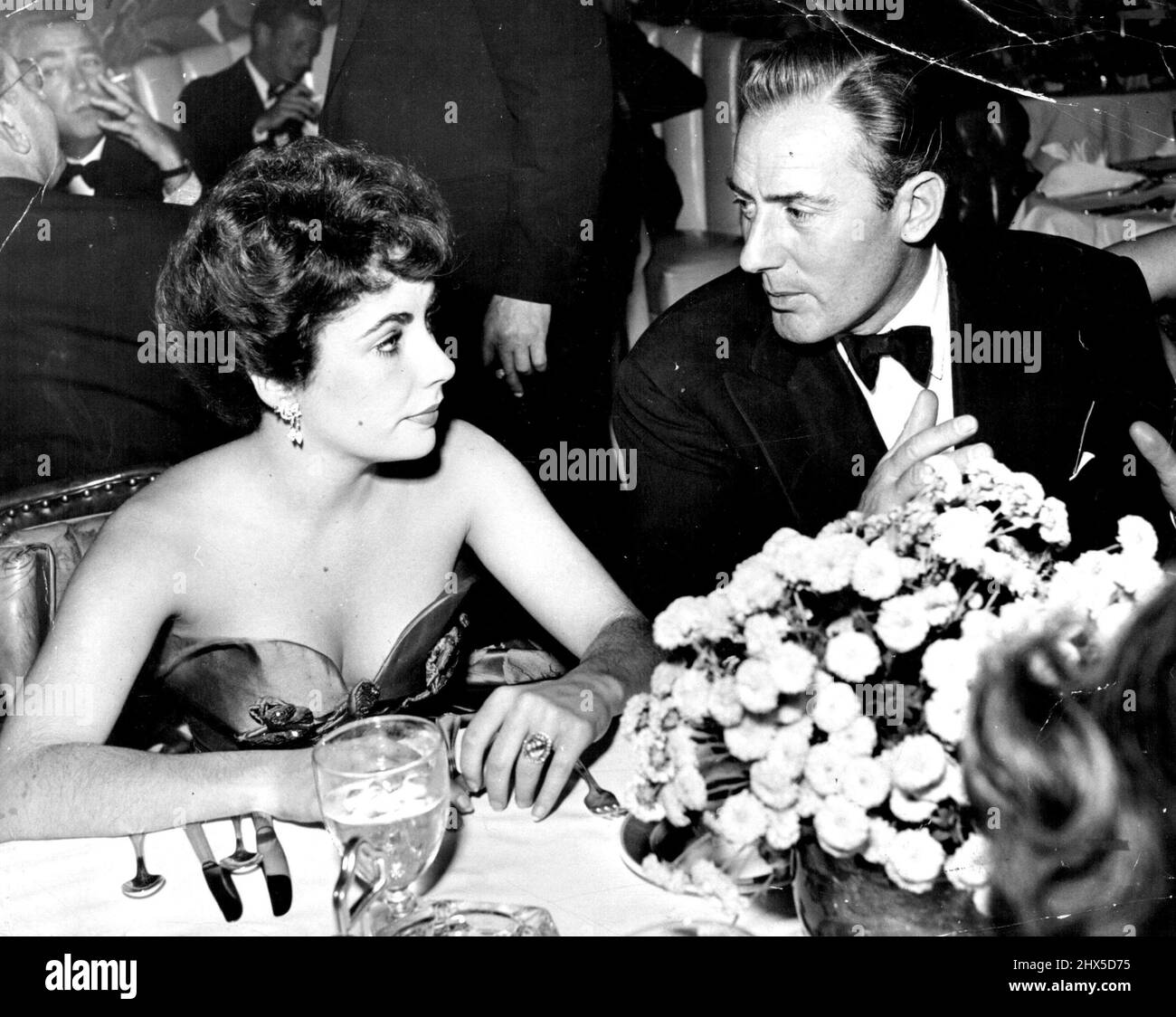Elizabeth taylor Black and White Stock Photos & Images - Alamy
