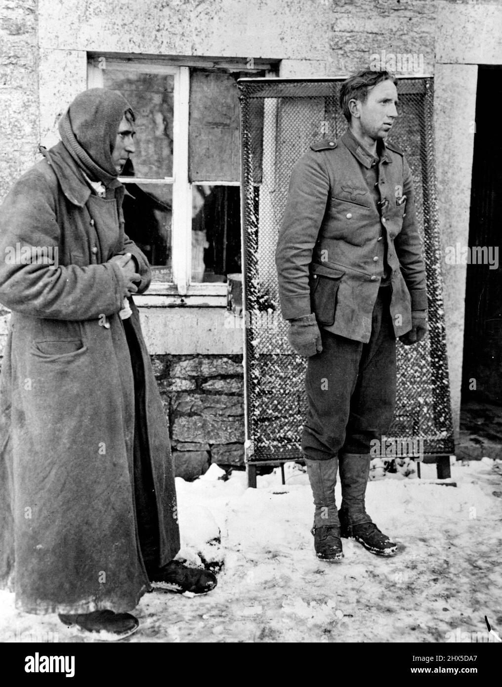 Captured Nazis Wear American G.O. Footwear These two Nazi SS troopers ...