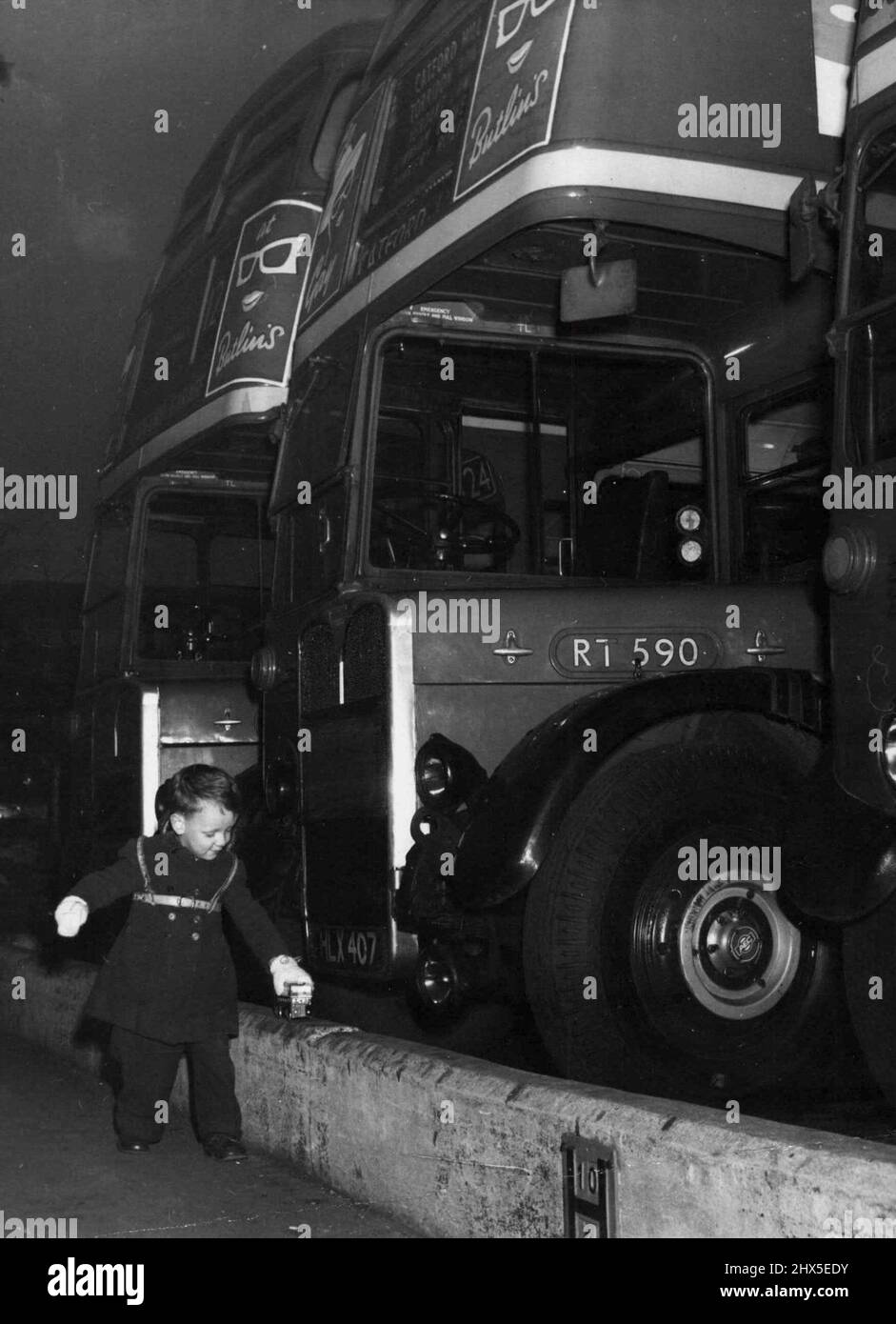 London Buses. January 25, 1955 Stock Photo - Alamy
