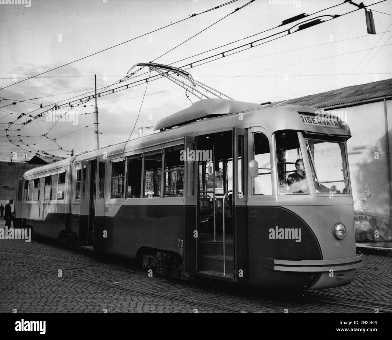 15 trolley bus Black and White Stock Photos & Images - Alamy