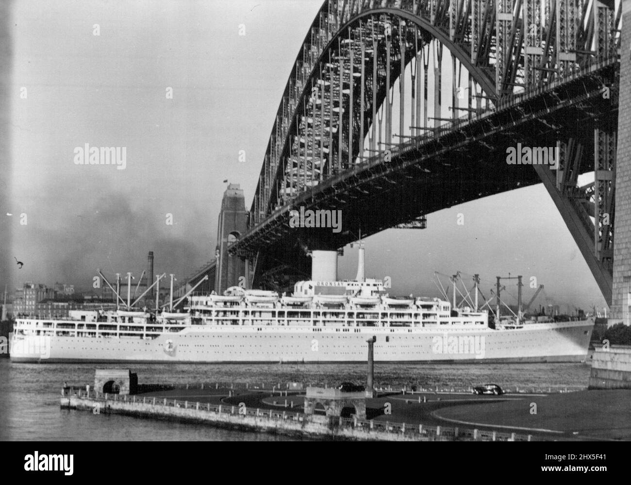 Maiden Voyage of the New Orient Liner "Oronsay": A view of the new ...