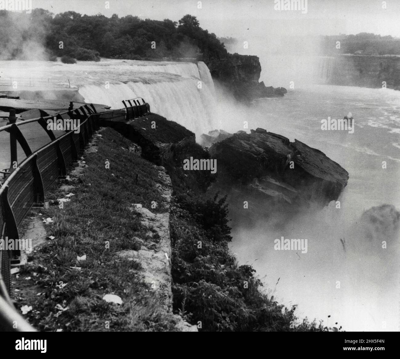Nature Changes Its Face: A Huge Outcropping of rock slips away from lip ...