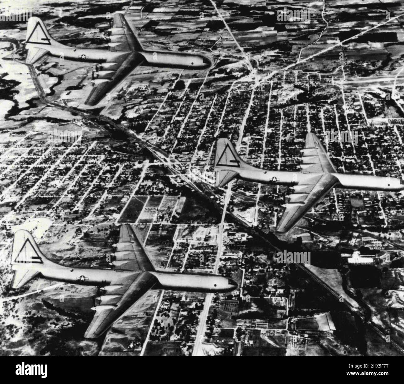 Superforts in Flight -- Three giant B-36 superbombers of the U.S. Air ...