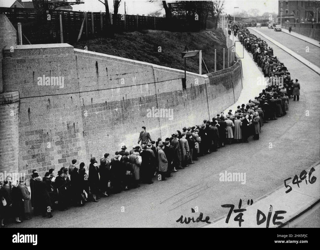Stratford Tube Train Crash -- No Central Line trains are operating ...