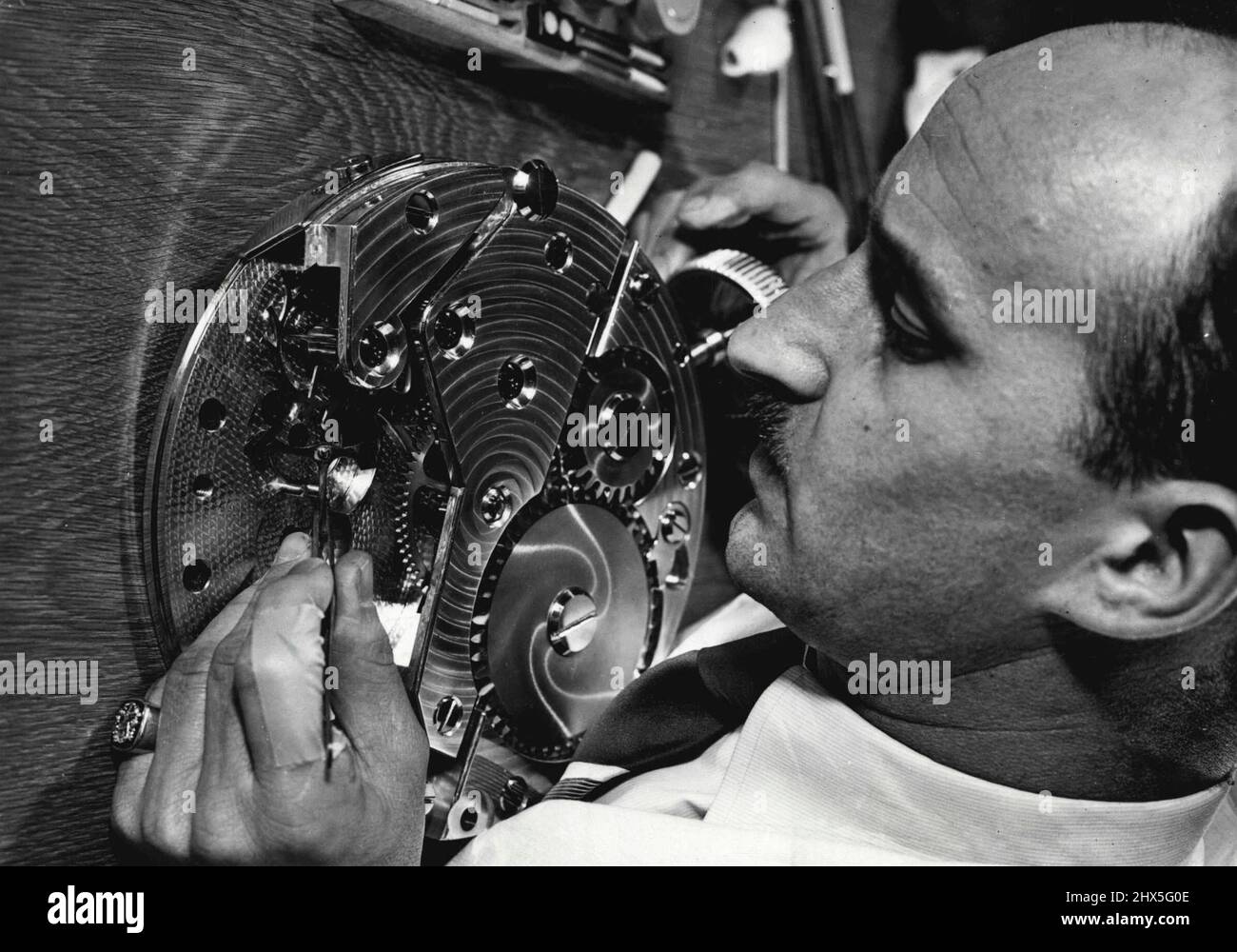 Clocks and time pieces folder 2 2 time hi-res stock photography and ...