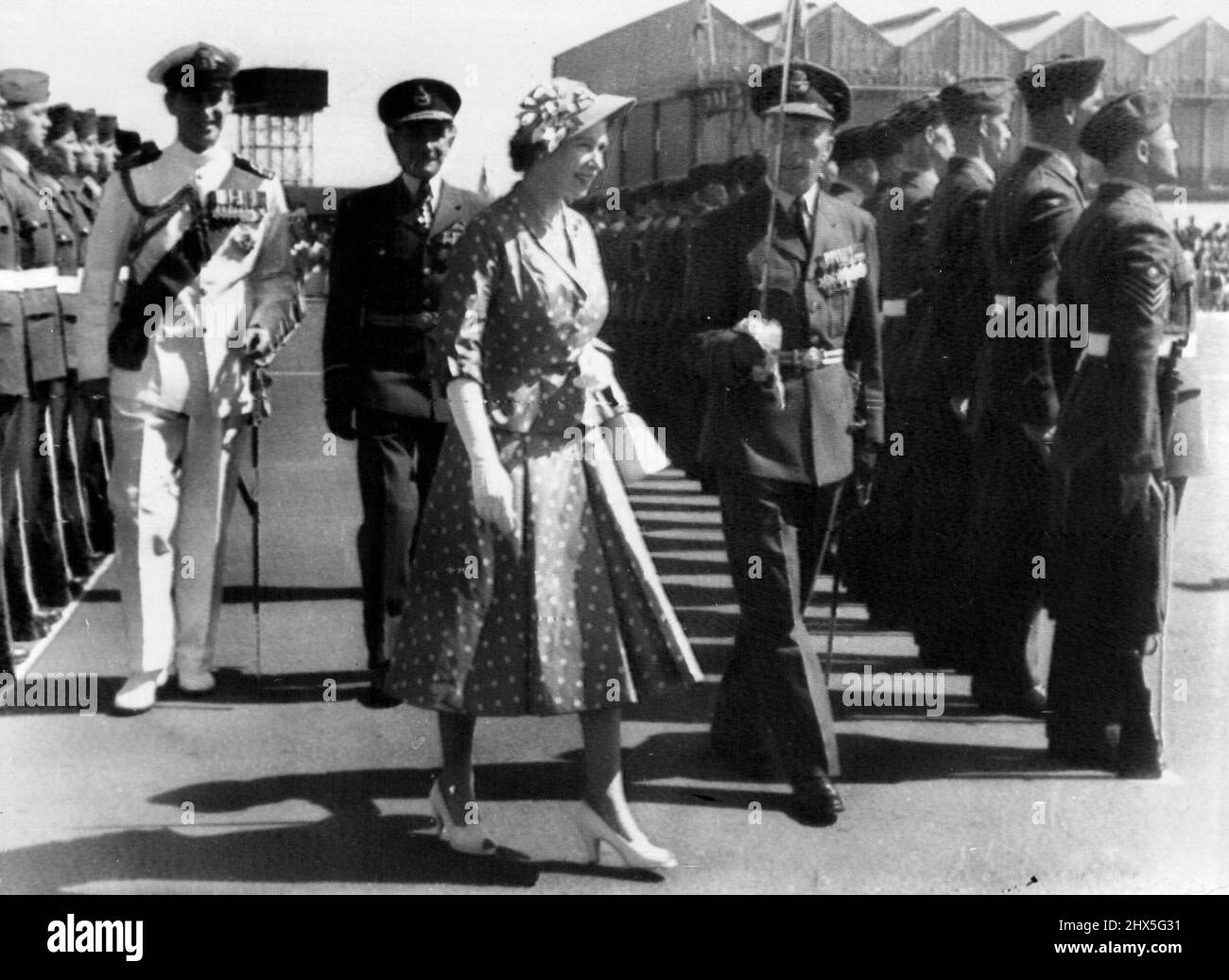 Queen elizabeth ii 1952 hi-res stock photography and images - Alamy