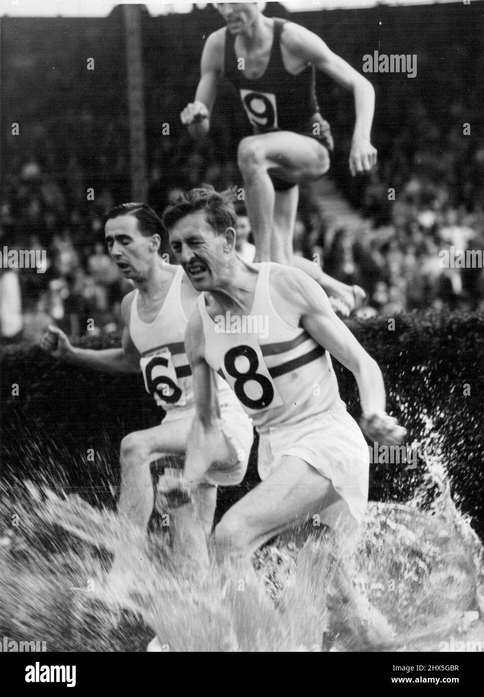000 meters steeplechase Black and White Stock Photos & Images - Alamy