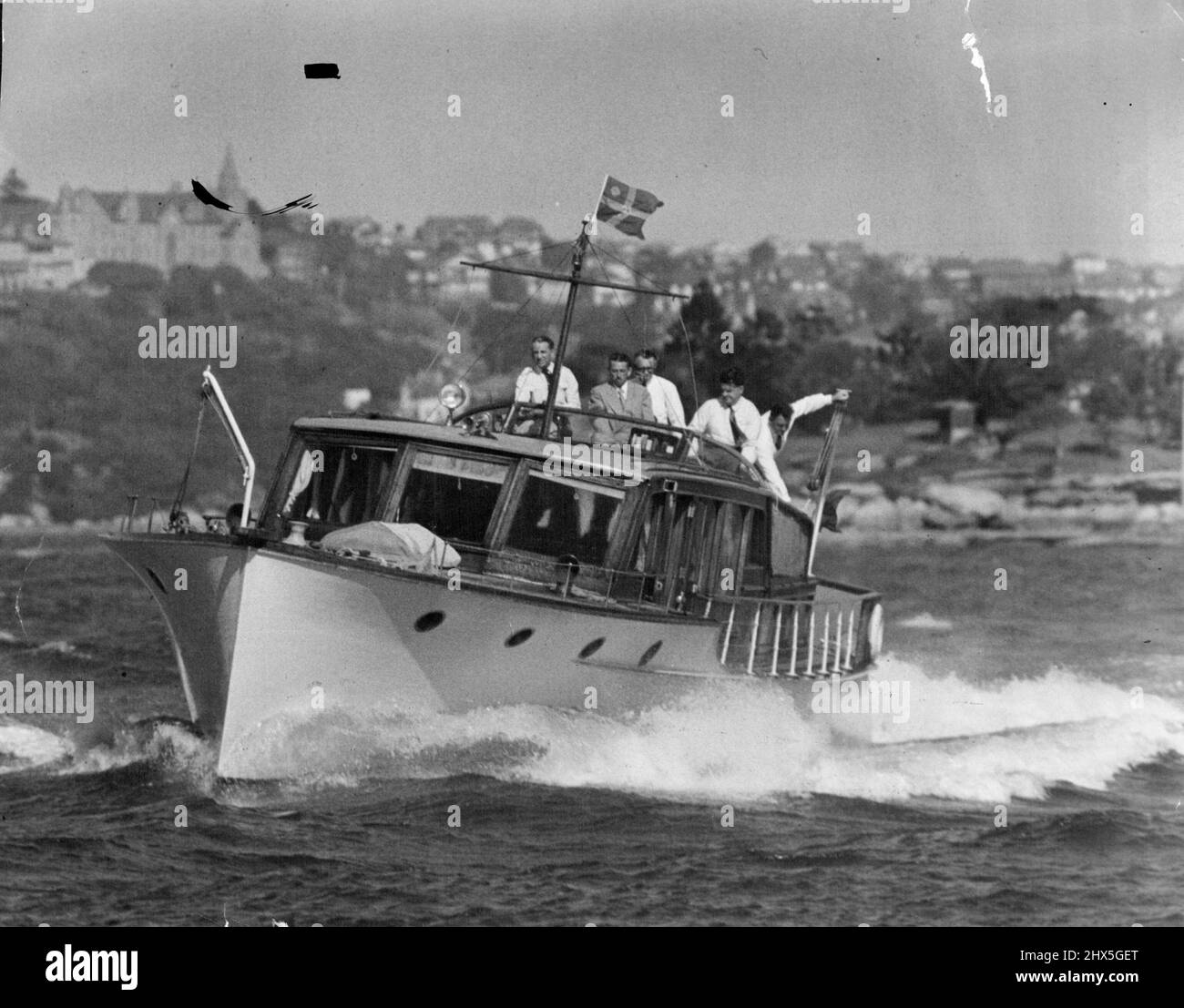 Sport-Boating - Boats-Cruisers-To 1969 - Boating . February 18, 1952 ...