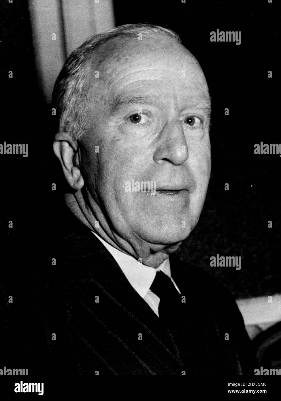 Sir Hugh Poate. June 6, 1952. (Photo by John Aloysius Mulligan/Fairfax ...