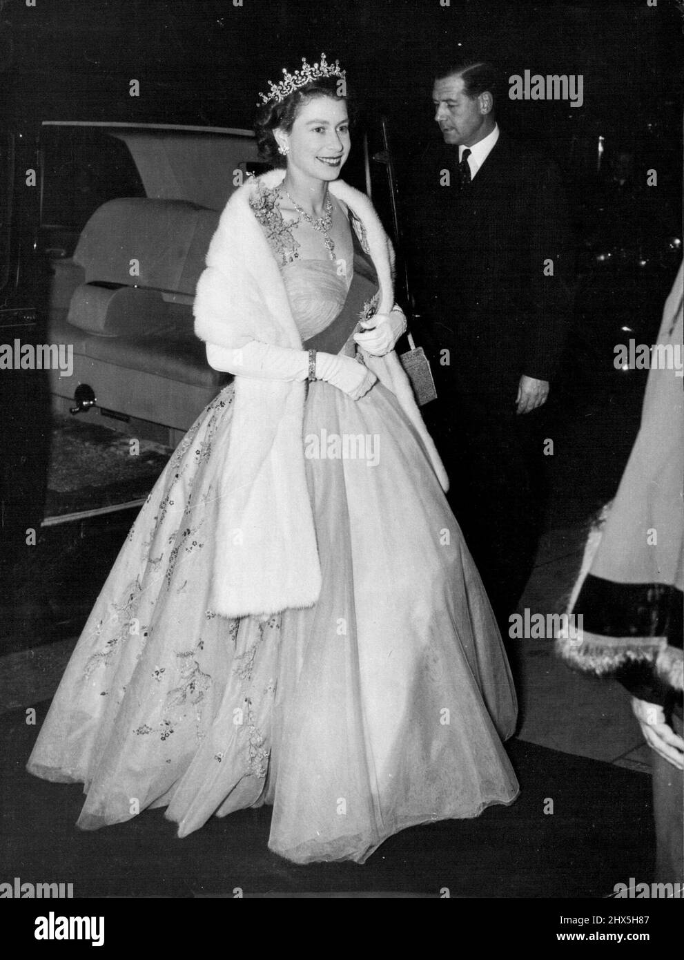 Radiant Queen Arrives At Cutler's Hall Reception. The Queen, a radiant ...