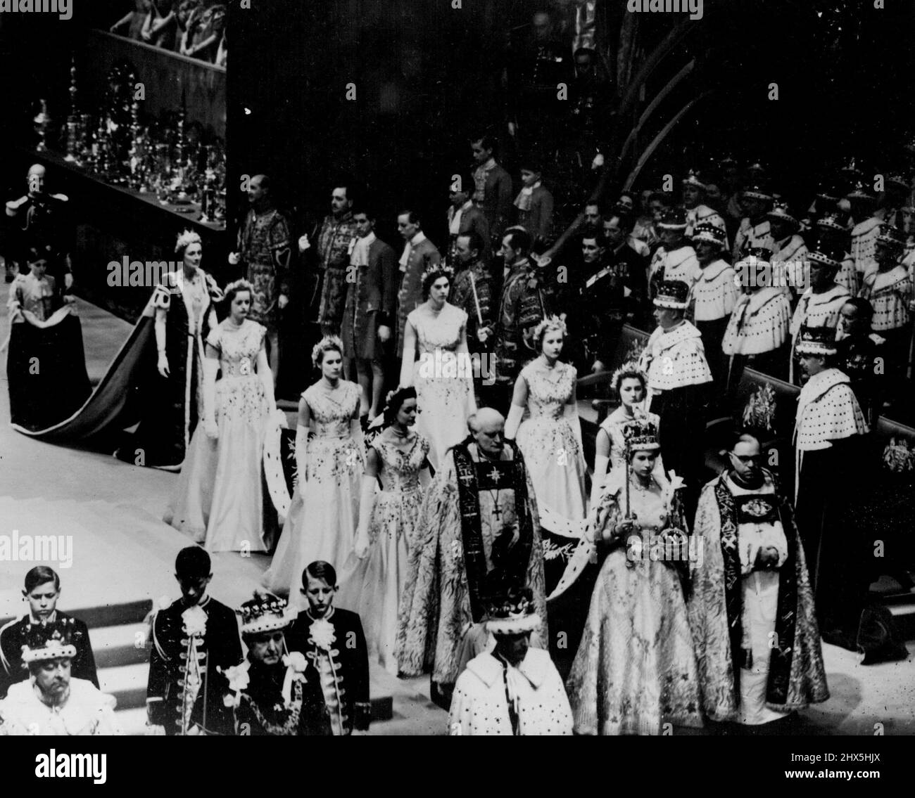 Queen orb crown sceptre hi-res stock photography and images - Alamy