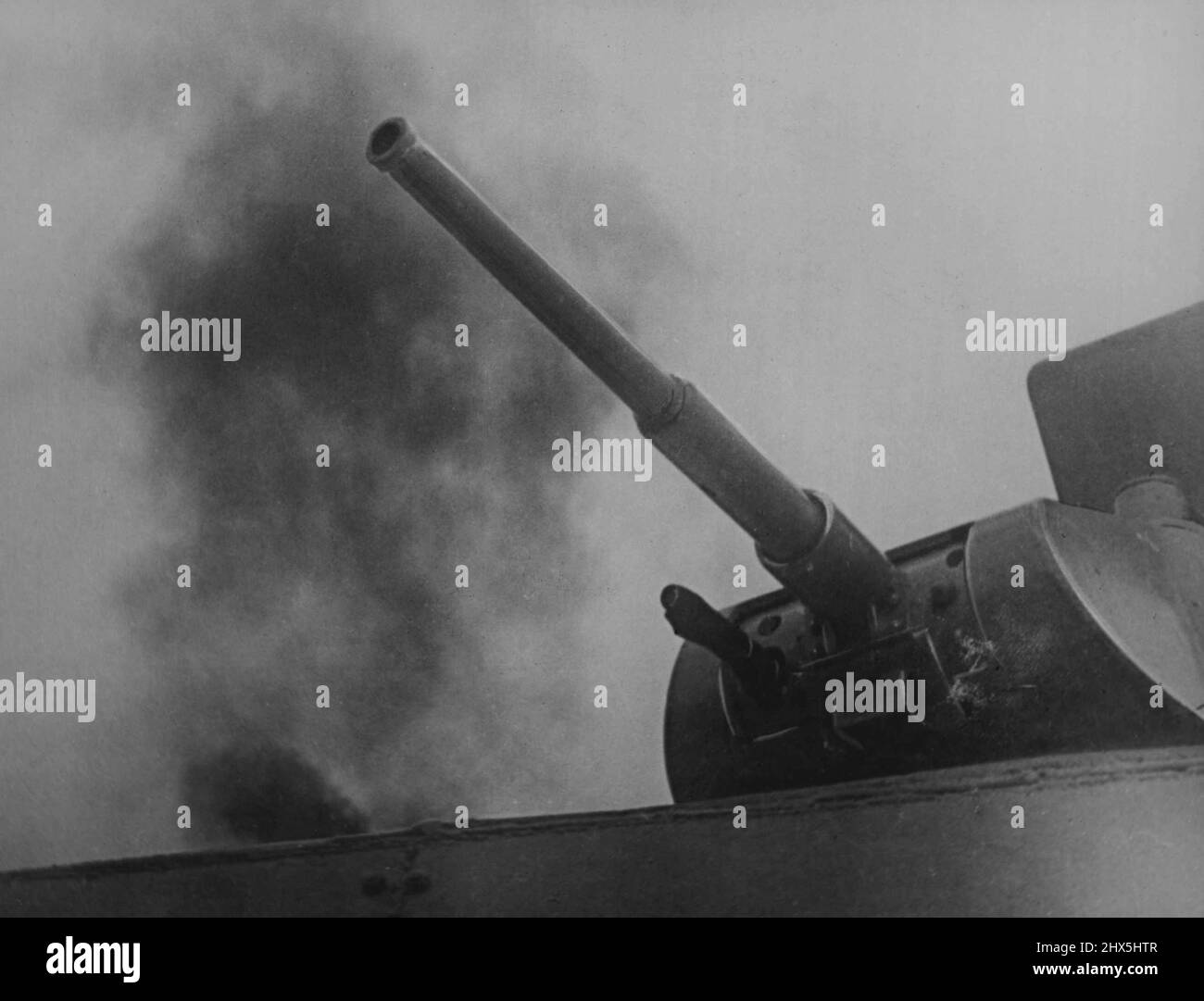 Soviet Armoured Train -- The turrets of Armoured Train "Tambov ...