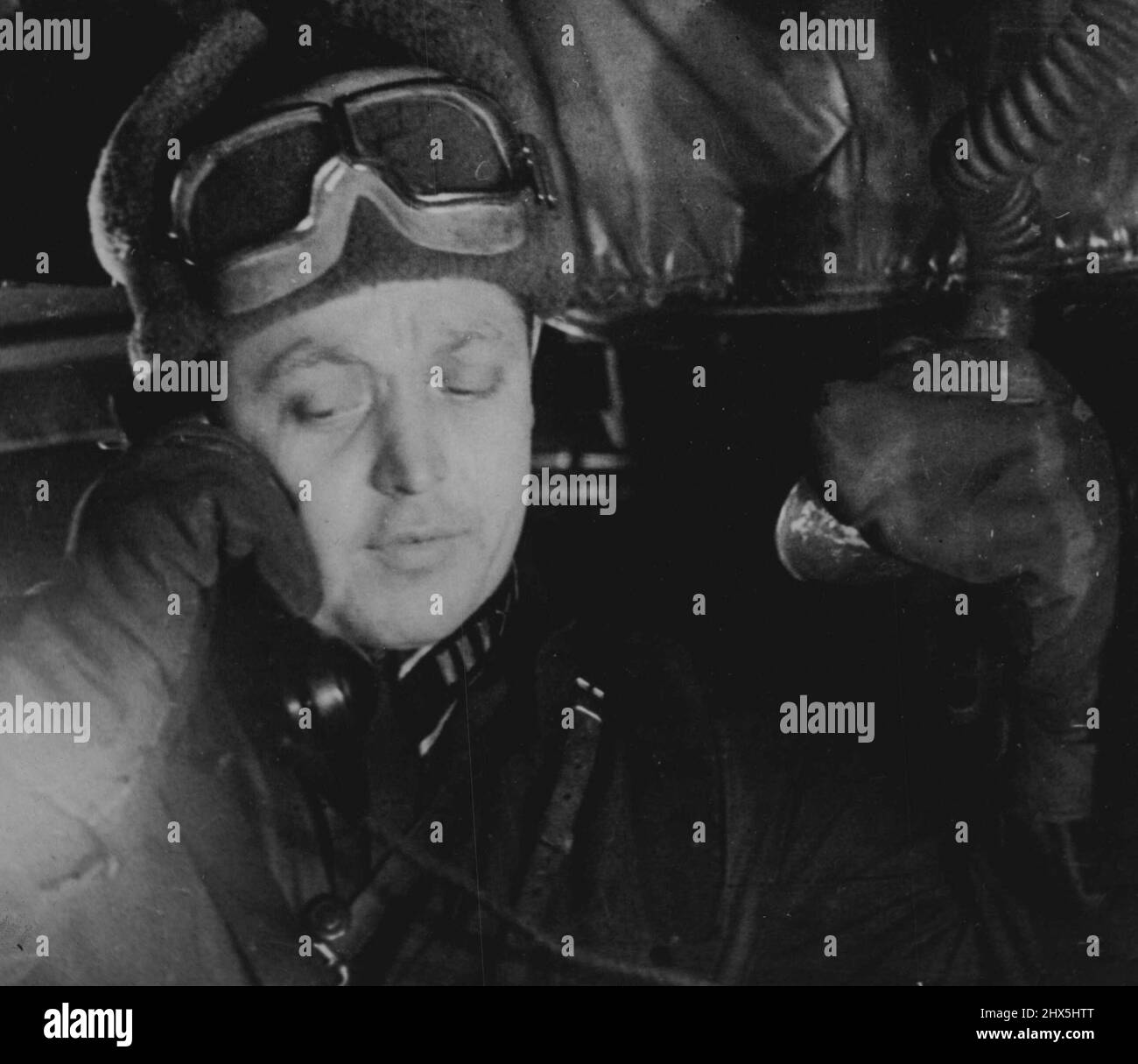 Soviet Armoured Train -- Detailed information regarding enemy movements ...