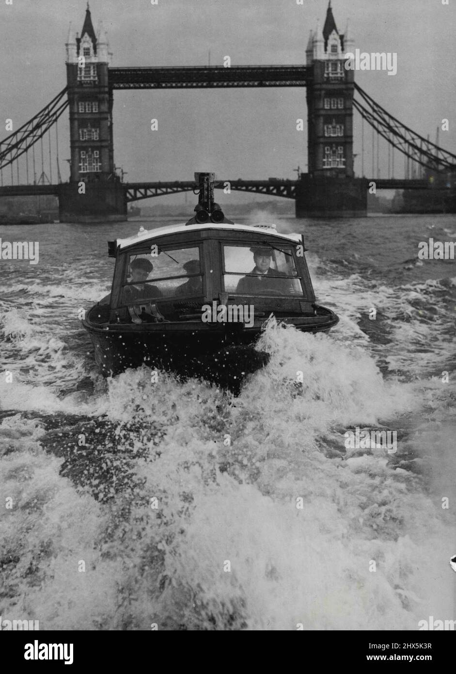 The Police Force Of The River Thames A River Police patrol boat ...