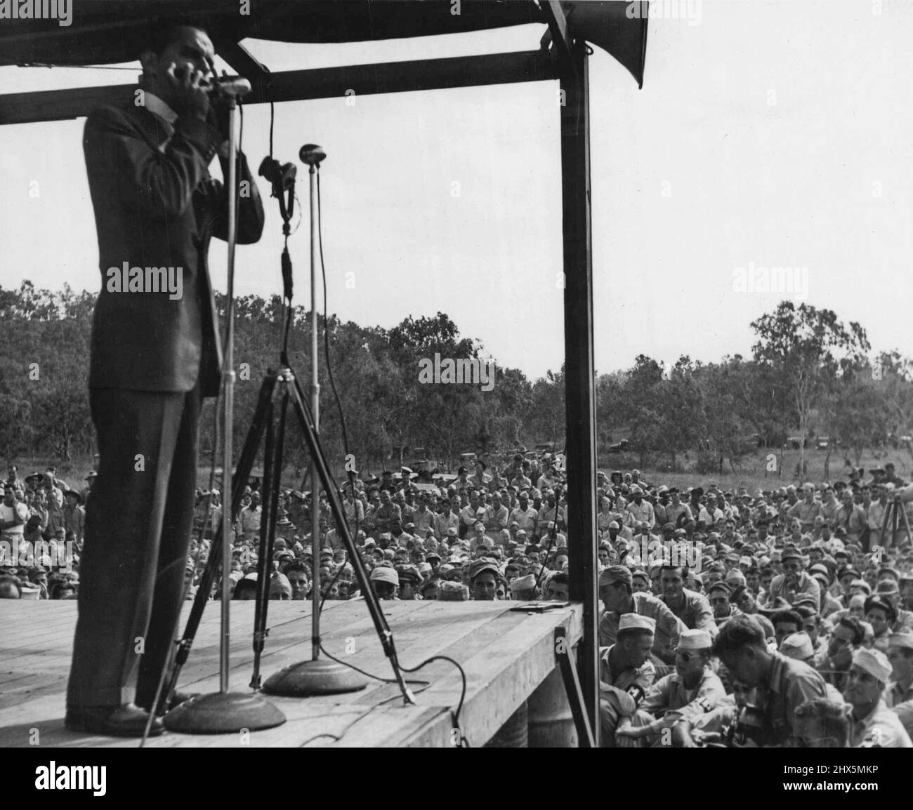 Larry adler hi-res stock photography and images - Alamy