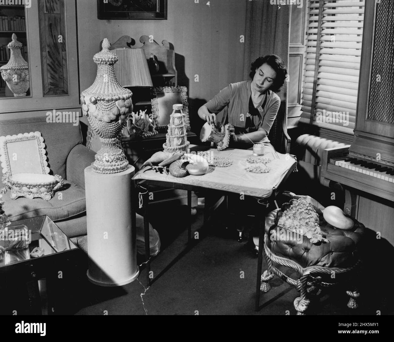 Pictures shells Black and White Stock Photos & Images - Alamy