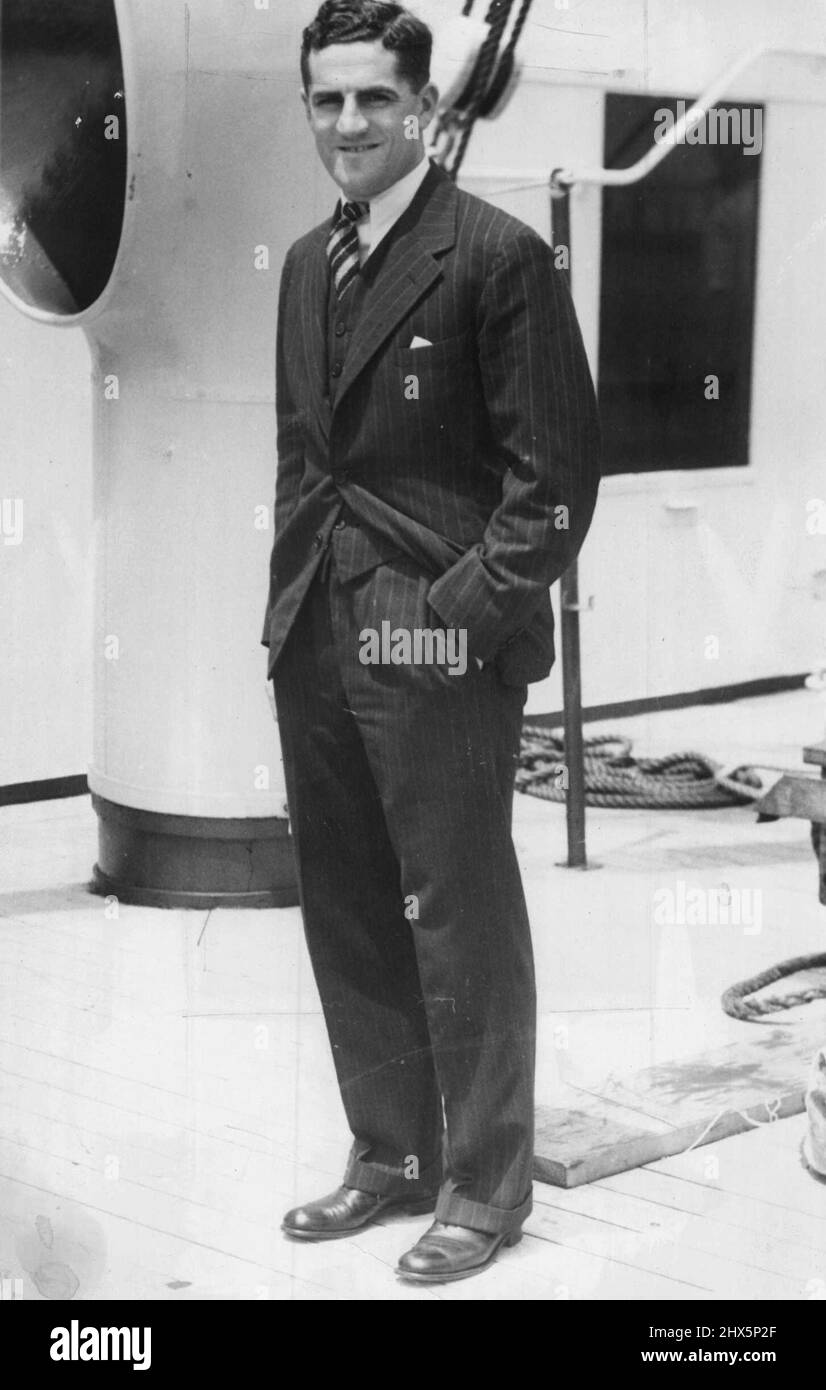 Austin Robertson, well-known Australian sprinter, arriving at Los ...