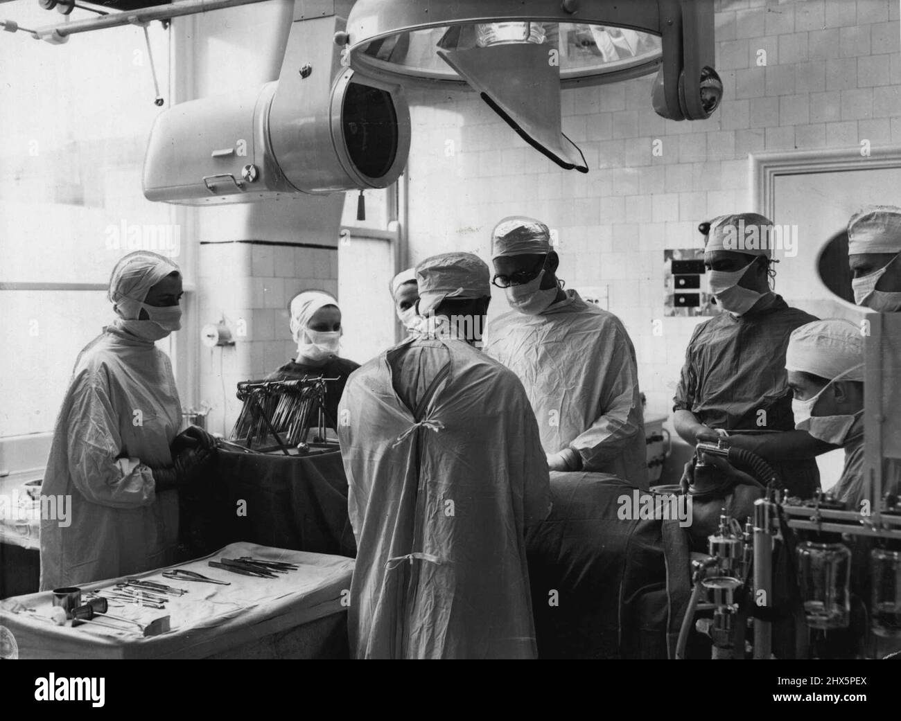 Televising An Operation -- The Television of the Appendicitis operation ...