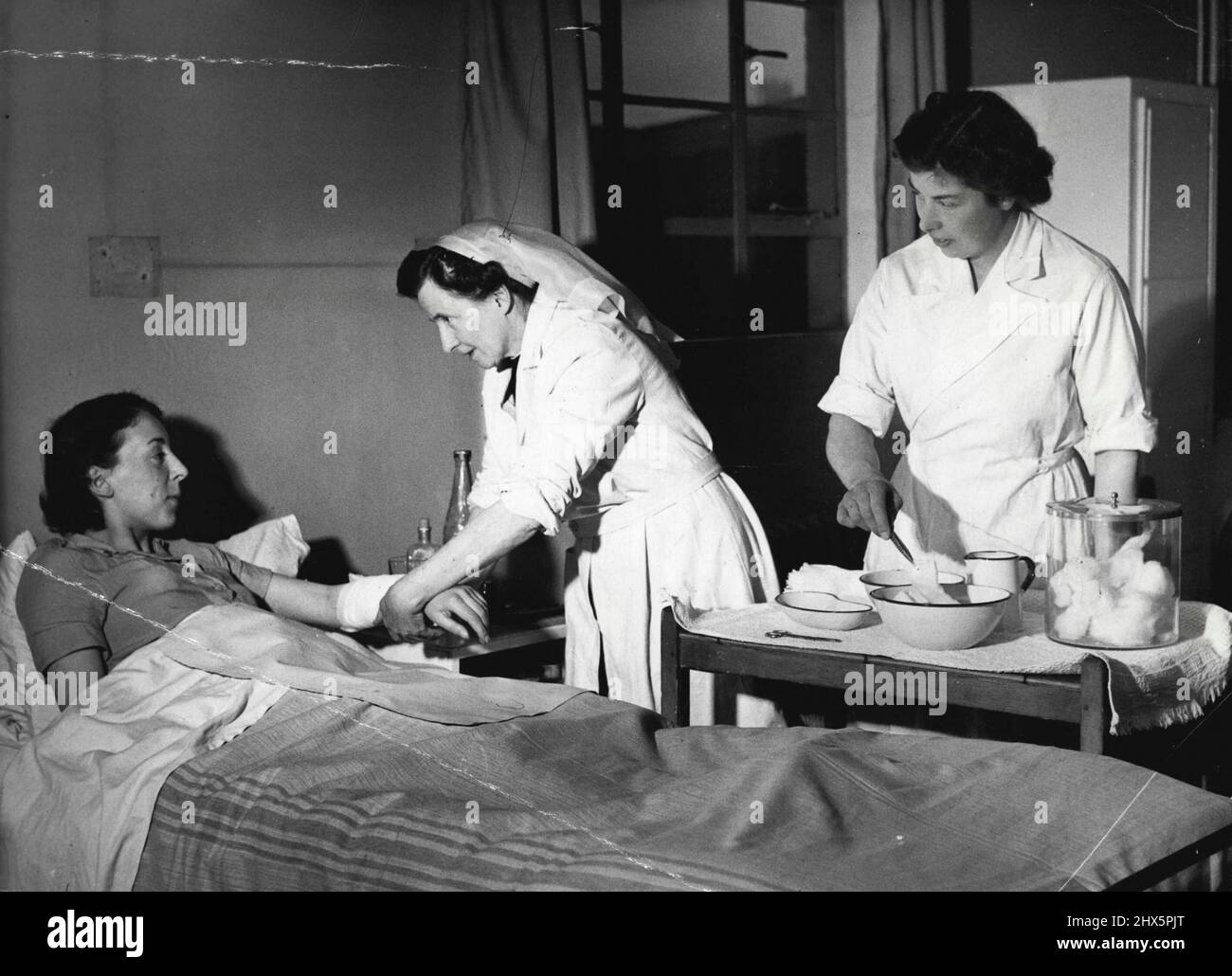 Sick bay hi-res stock photography and images - Alamy