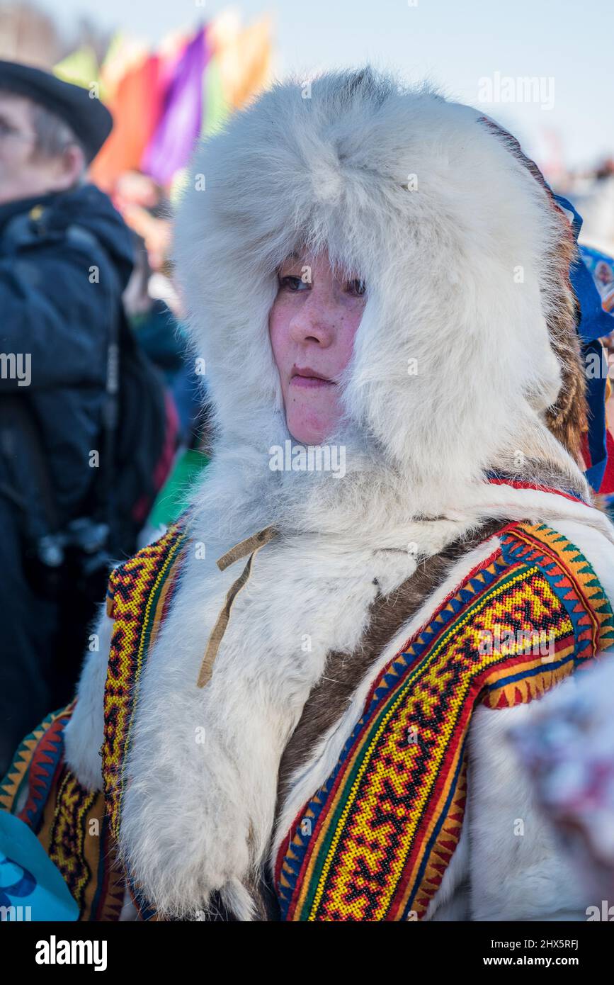 Samoyed woman in traditional clothes hi-res stock photography and ...