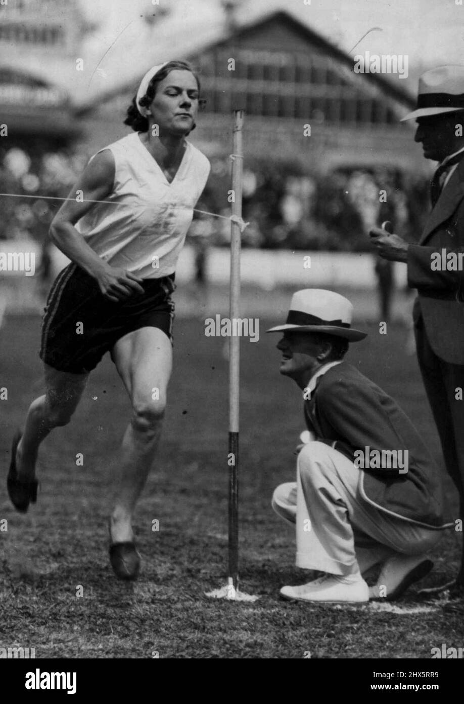 Edie Robinson. November 26, 1934 Stock Photo - Alamy