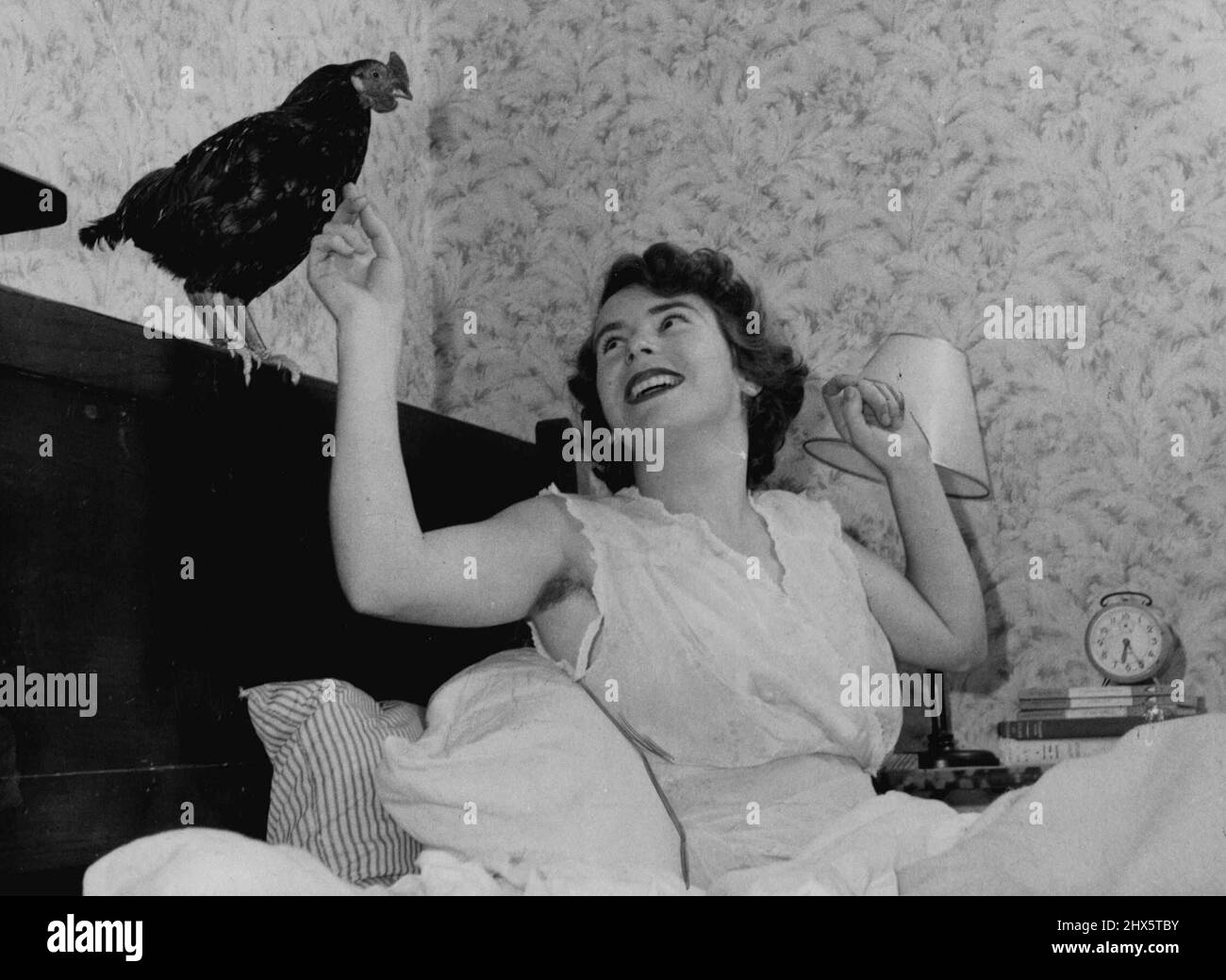 Pretty Plymouth (England) secretary, Gretchen Young, 21, doesn't need ...