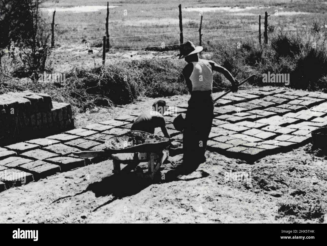 Black laborers 20th century hi-res stock photography and images - Alamy