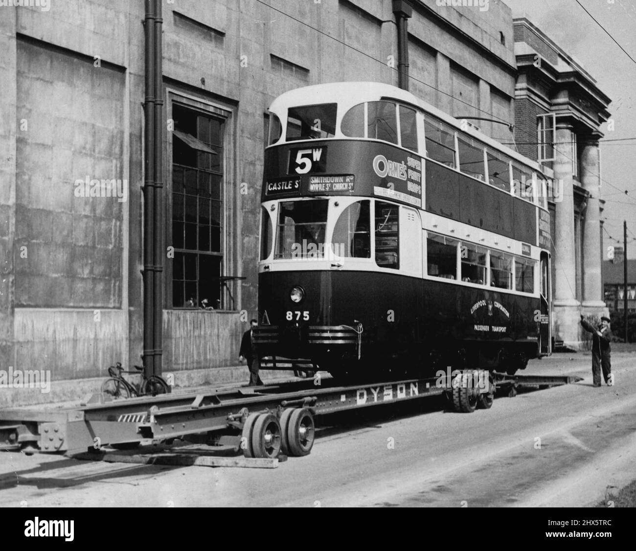 The rubber-tyred trailer, built by a Liverpool (Eng.) firm, which will ...