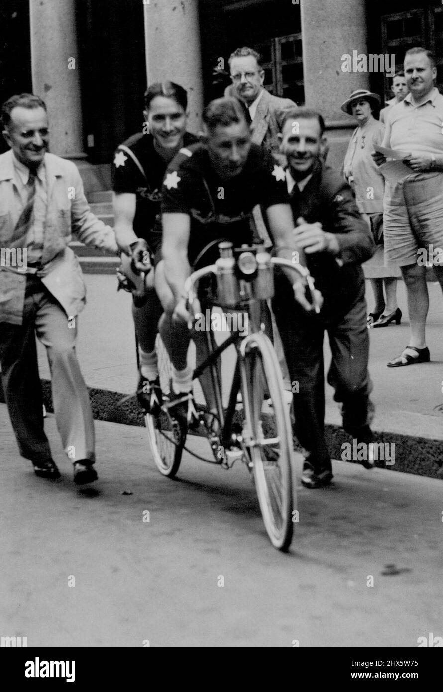 Ossie nicholson hi-res stock photography and images - Alamy