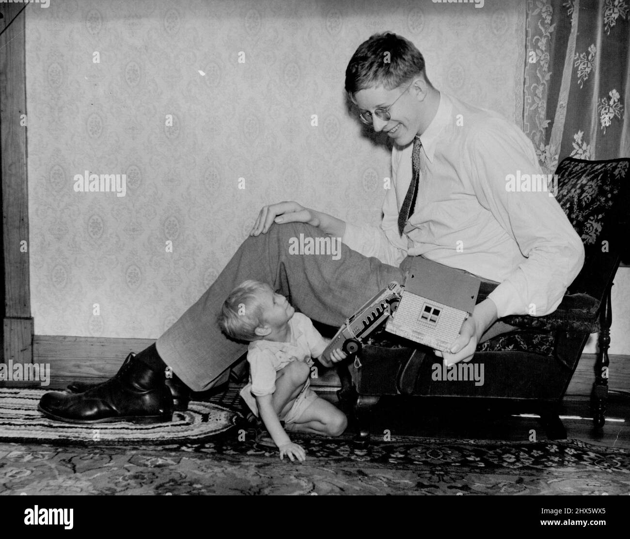 Robert Pershing Wadlow As A Kid