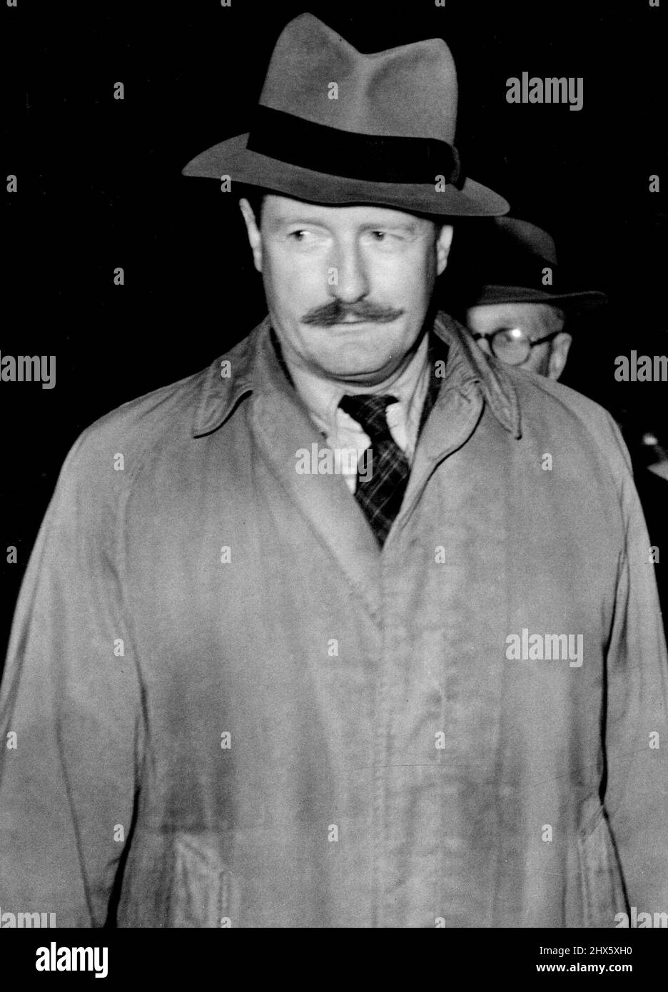 Colonial office london and 1940s hi-res stock photography and images ...