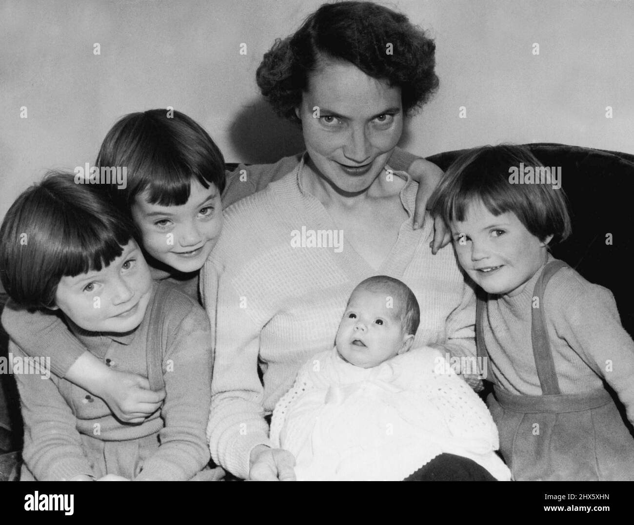 Mrs. Sneddon with Gregory and daughters Anice, Cheryl, Lana. Sisters ...