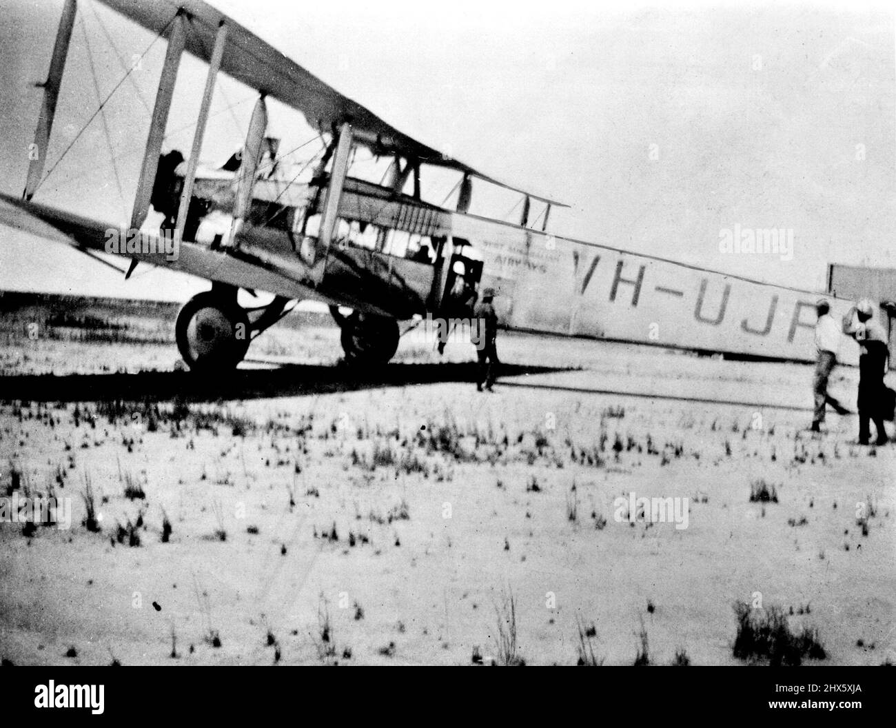 First pictures of Pilot Baker's damaged plane in Central Australia ...