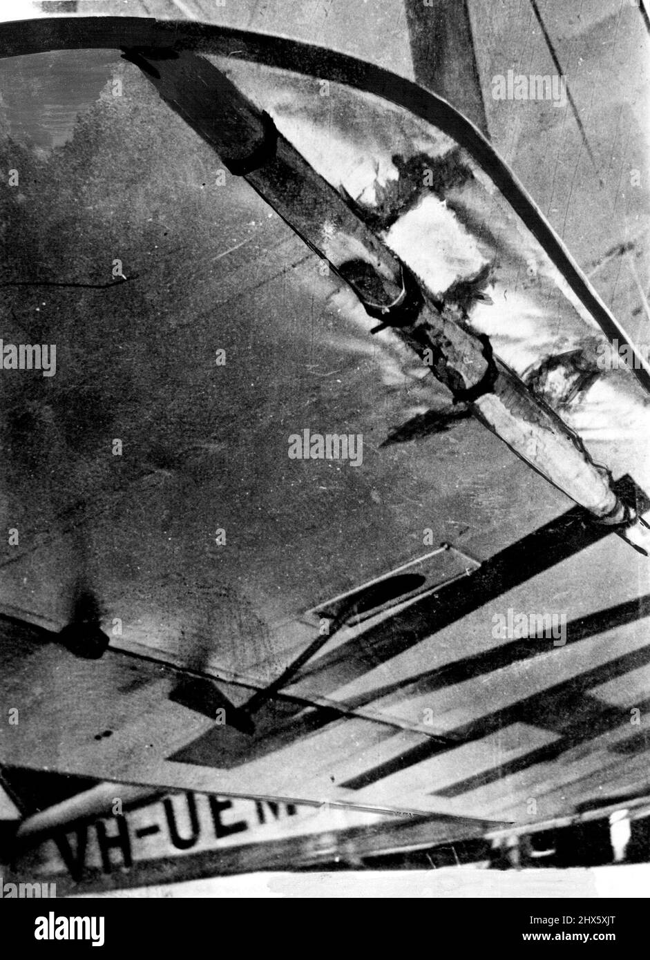 M wing Black and White Stock Photos & Images - Alamy