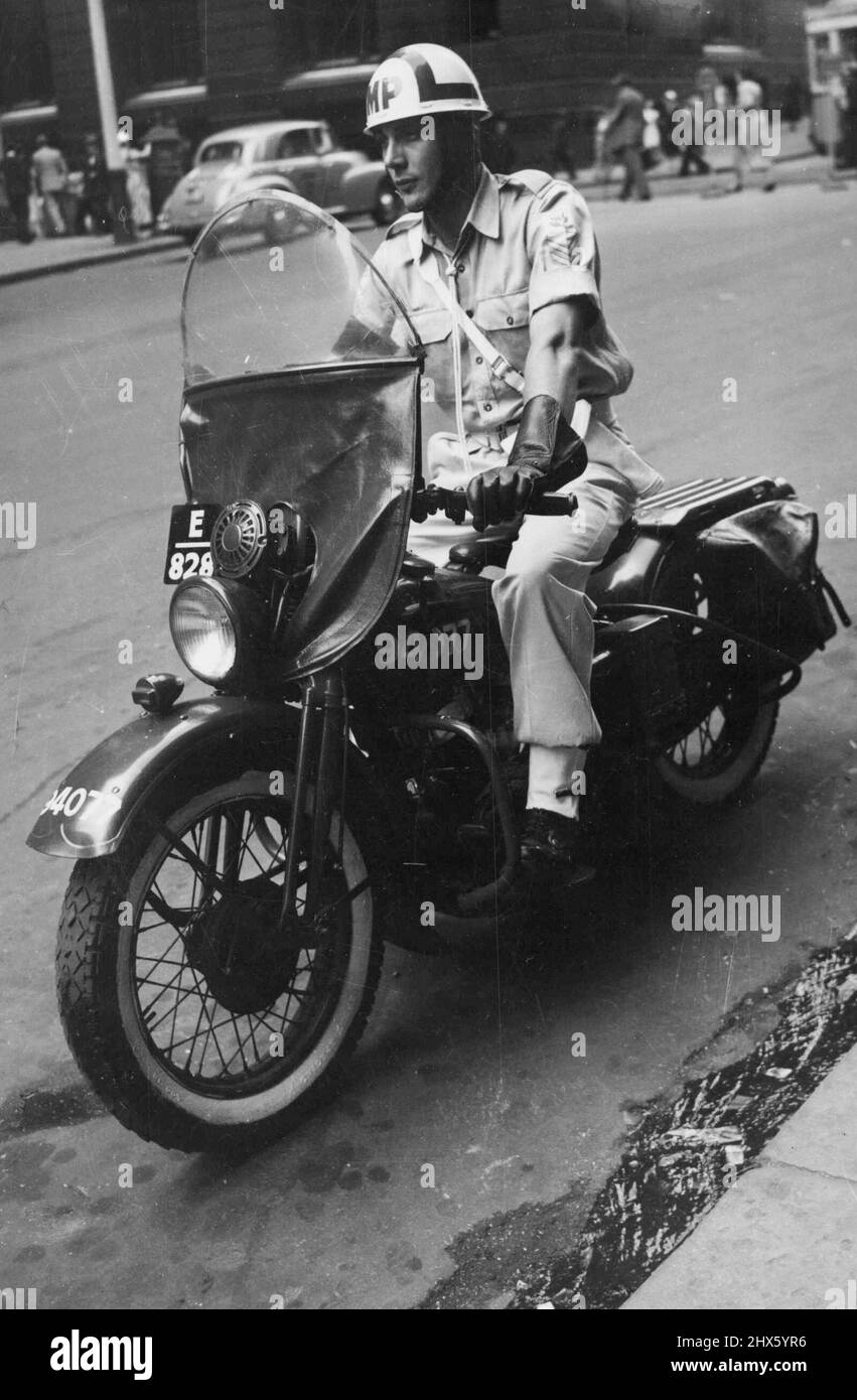 CPL. C. Watts, an army despatch rider, arriving at the Hotel Australia ...