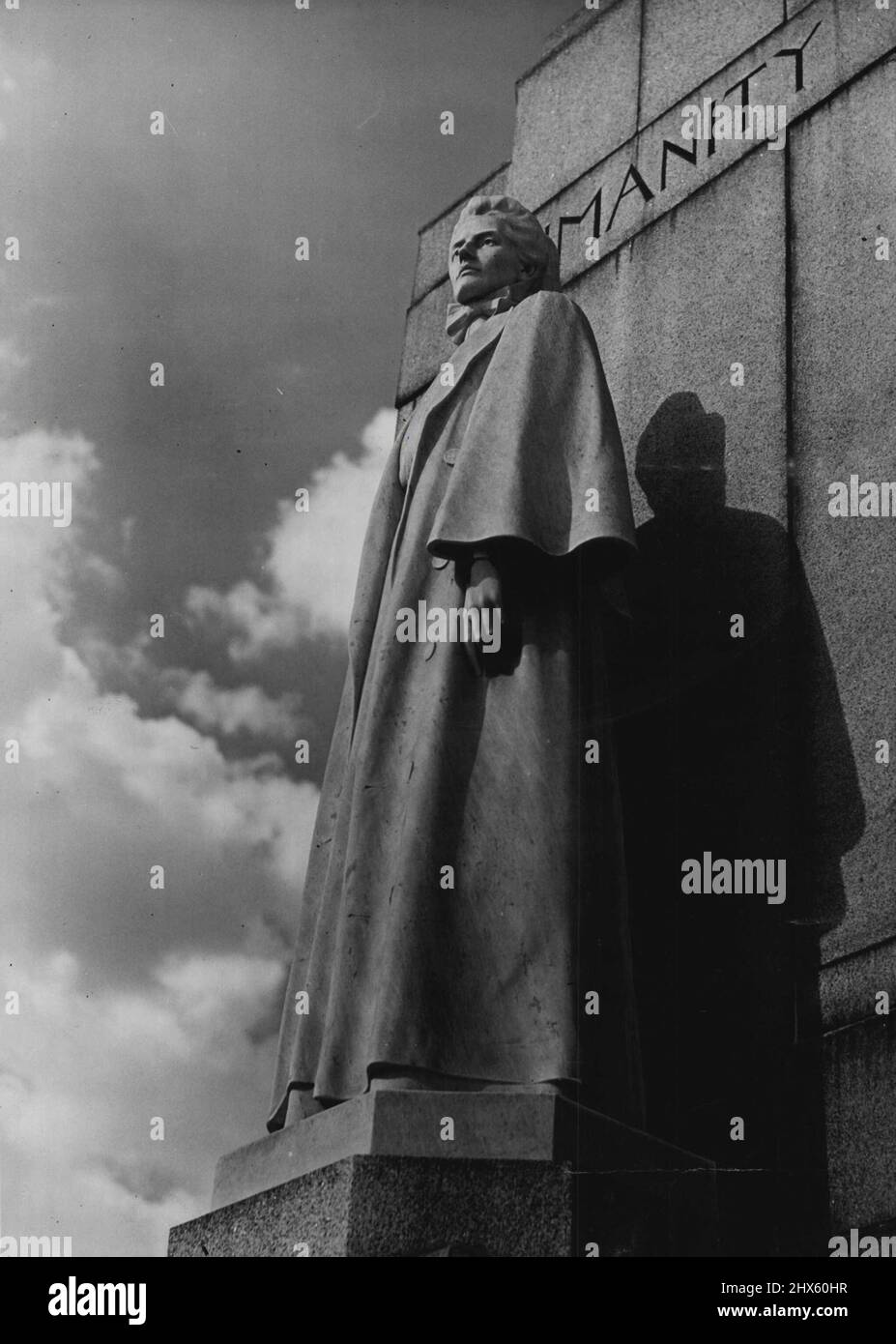 London's Statues - She died for an idea and created an ideal. "Edith ...