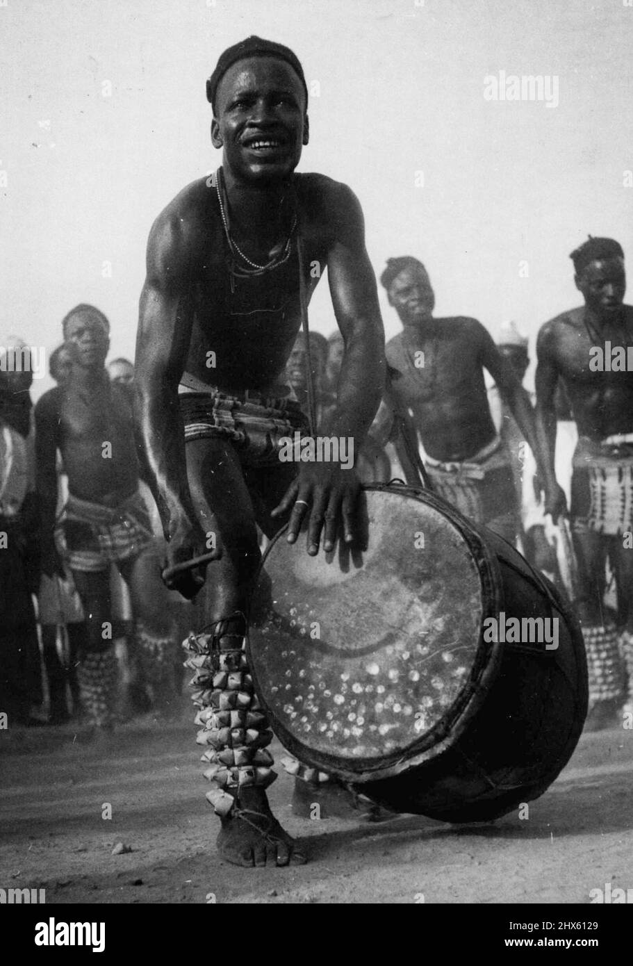 African tribe drum Black and White Stock Photos & Images - Alamy