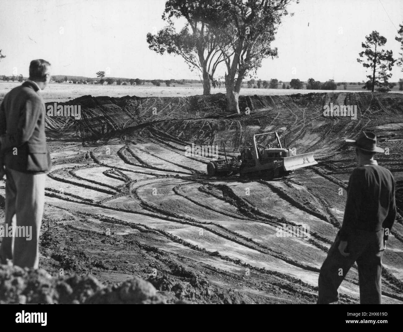 Noel Barrett, Mr. Richards - Water. October 30, 1941.;Noel Barrett, Mr ...