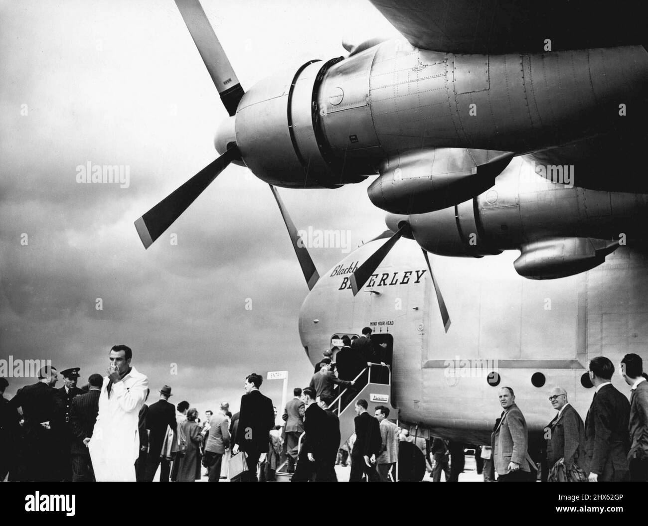Farnborough Air Show -- Visitors to the show entering the giant ...
