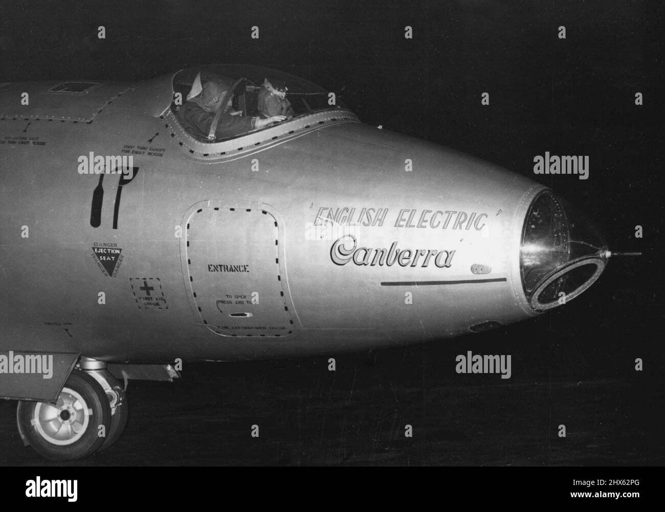 At 7 navigator Black and White Stock Photos & Images - Alamy