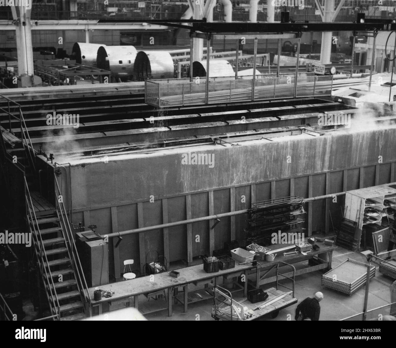 Assembly line in the early 20th century hi-res stock photography and ...