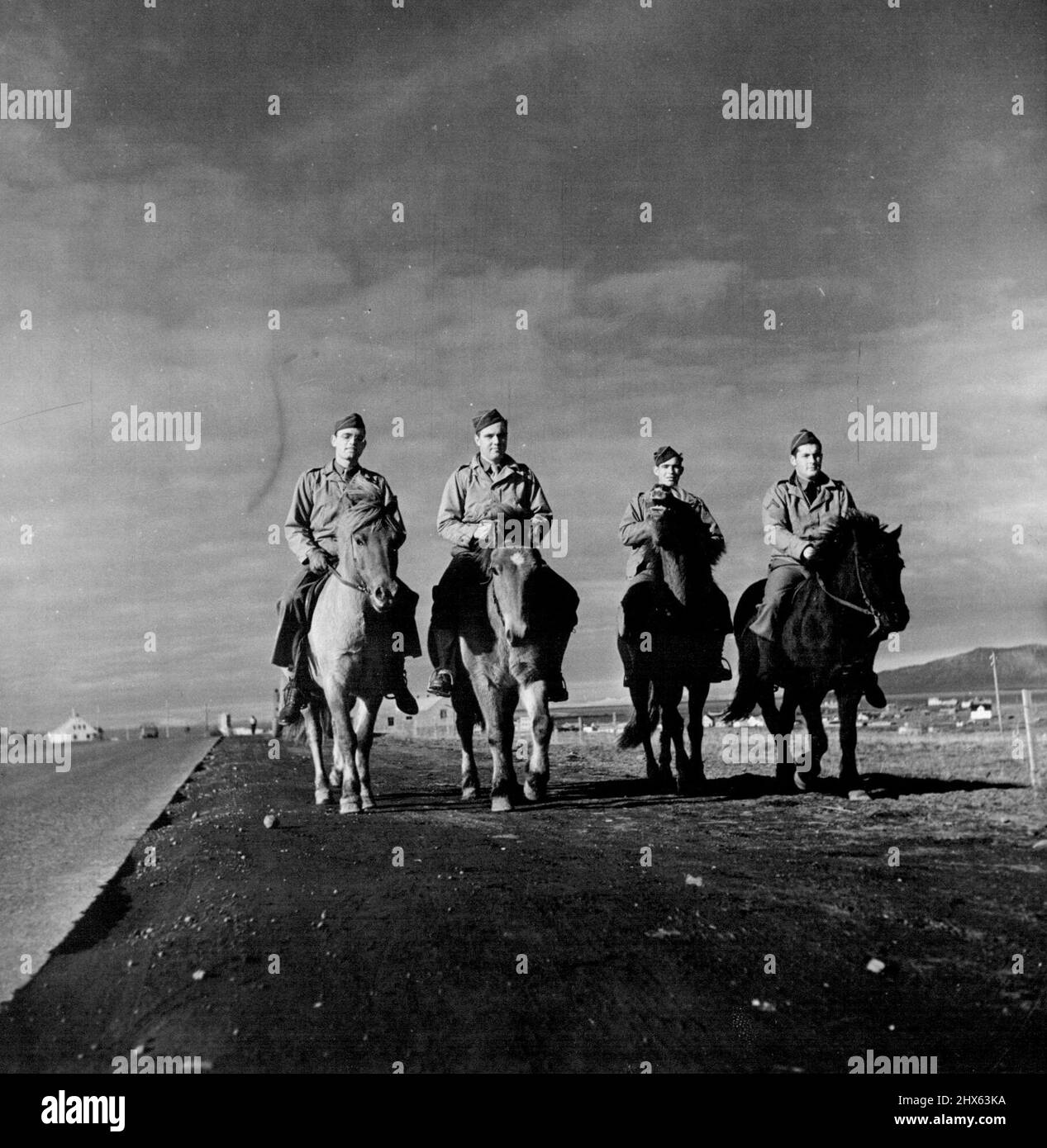 1940s troops hi-res stock photography and images - Alamy