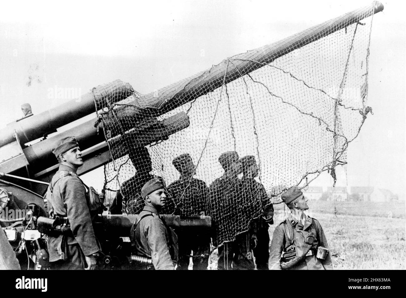 German Anti-Aircraft Exercises: Anti Aircraft manoeuvres are being ...