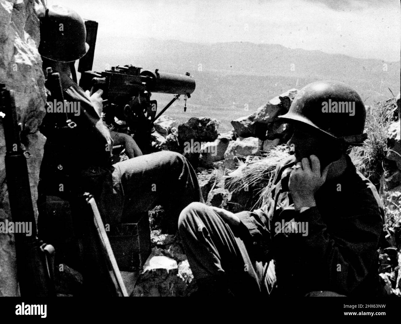 Mounted machine gun hi-res stock photography and images - Alamy