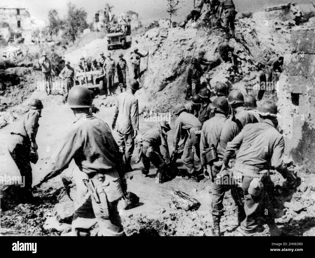 Bridge europe 1944 Black and White Stock Photos & Images - Alamy