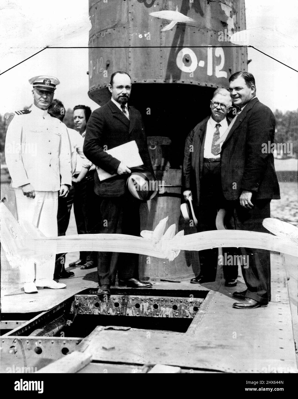 Noted Explorer Inspects Submarine for Undersea Polar Cruise: Sir George ...