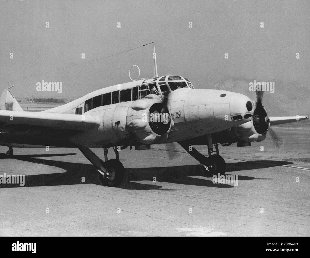Police - Plane N.S.W. Police. May 7, 1947 Stock Photo - Alamy