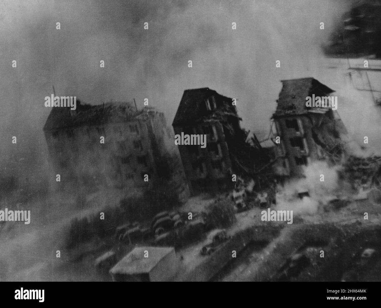 This Striking photograph shows the shattered buildings during the ...