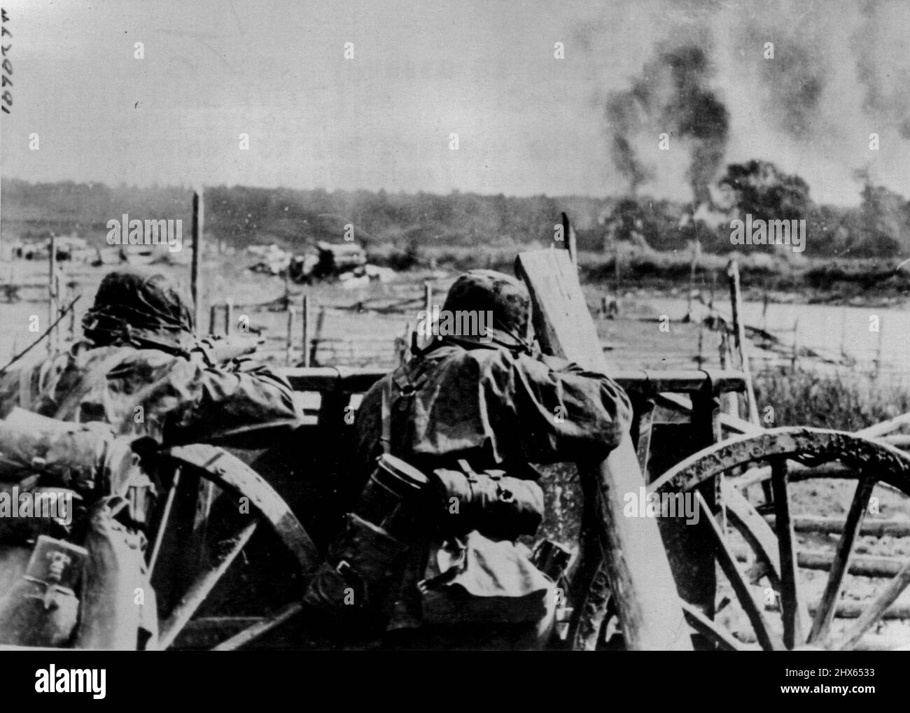 Army soldier artillery shell hi-res stock photography and images - Alamy