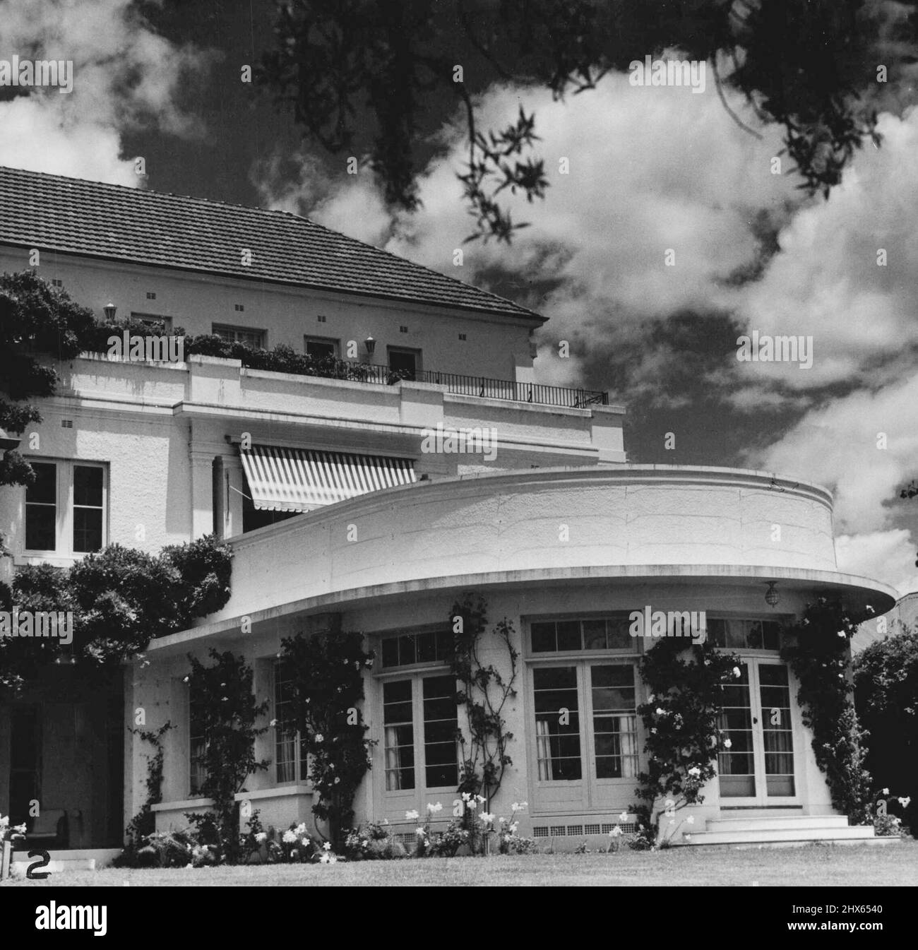 Archival dining room Black and White Stock Photos & Images - Alamy